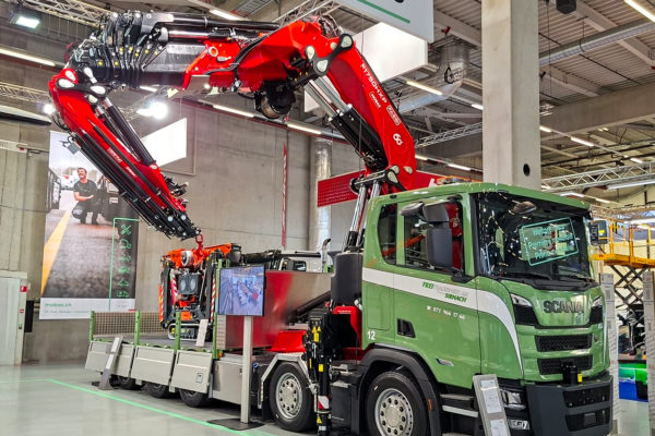 THE NEW F2350RL-HXP TECHNO: THE MOST POWERFUL FASSI CRANE EVER - Fassi Group