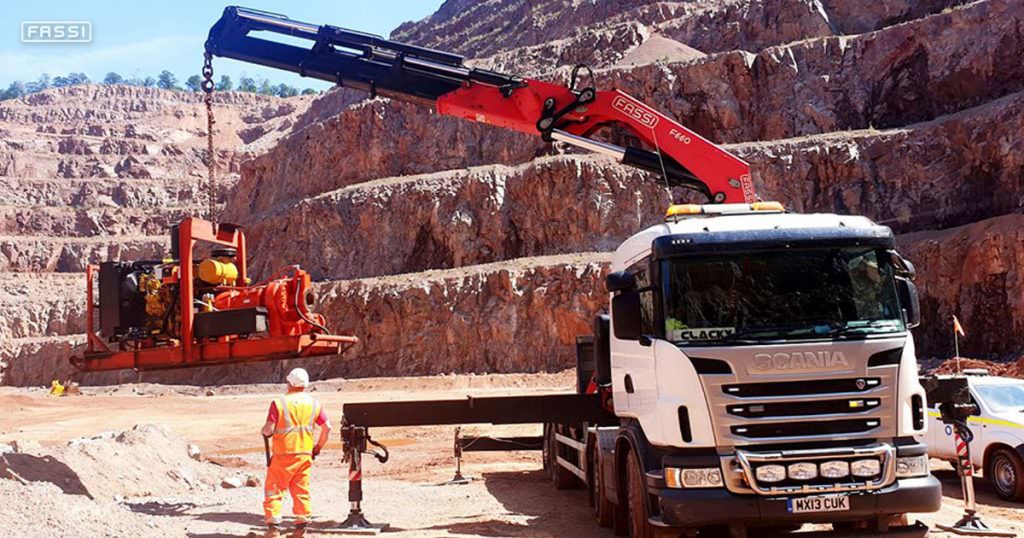 Fassi-Kran F215A für den Bergbau in Südafrika - Fassi Group