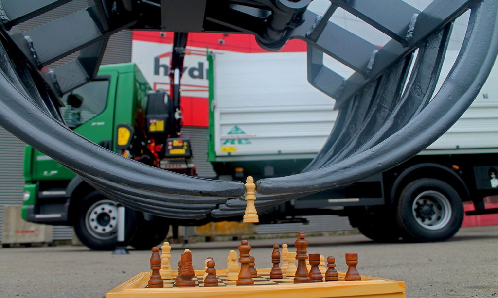 Transporting a power substation - Fassi Group